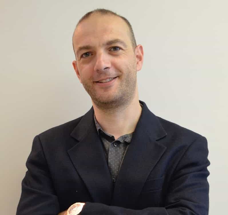 Doktor Elton Kaculini | Klinika Dermolife